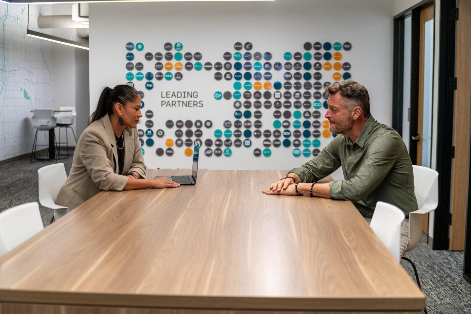 The Stages of De-Escalation: Strategies to Prevent Emotionally Charged ...